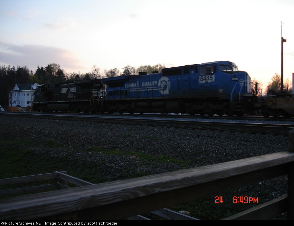 NS 8445 (ex.CR) & NS 9903 are WB